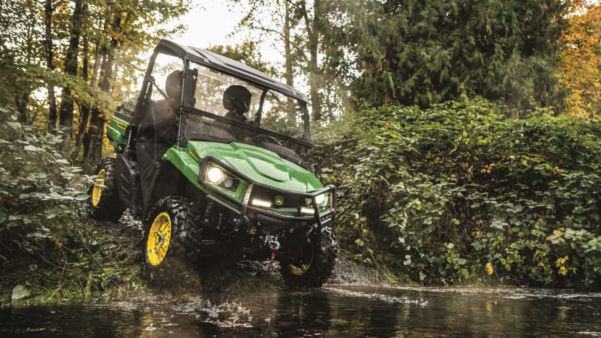 John Deere Gator vs. Polaris Ranger: Which Is The Better XUV?