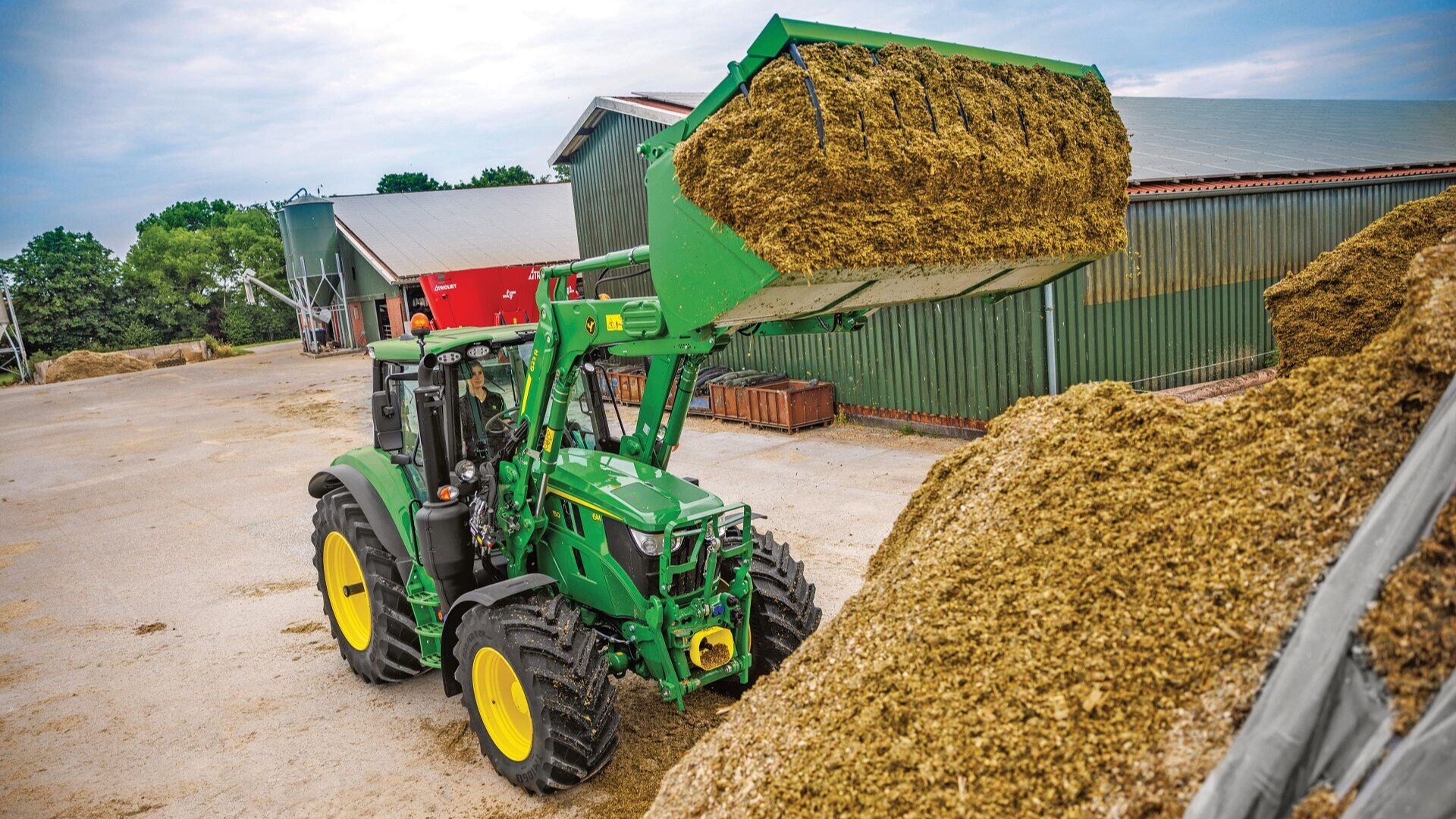 Efficiency in Hog Operations with John Deere Equipment