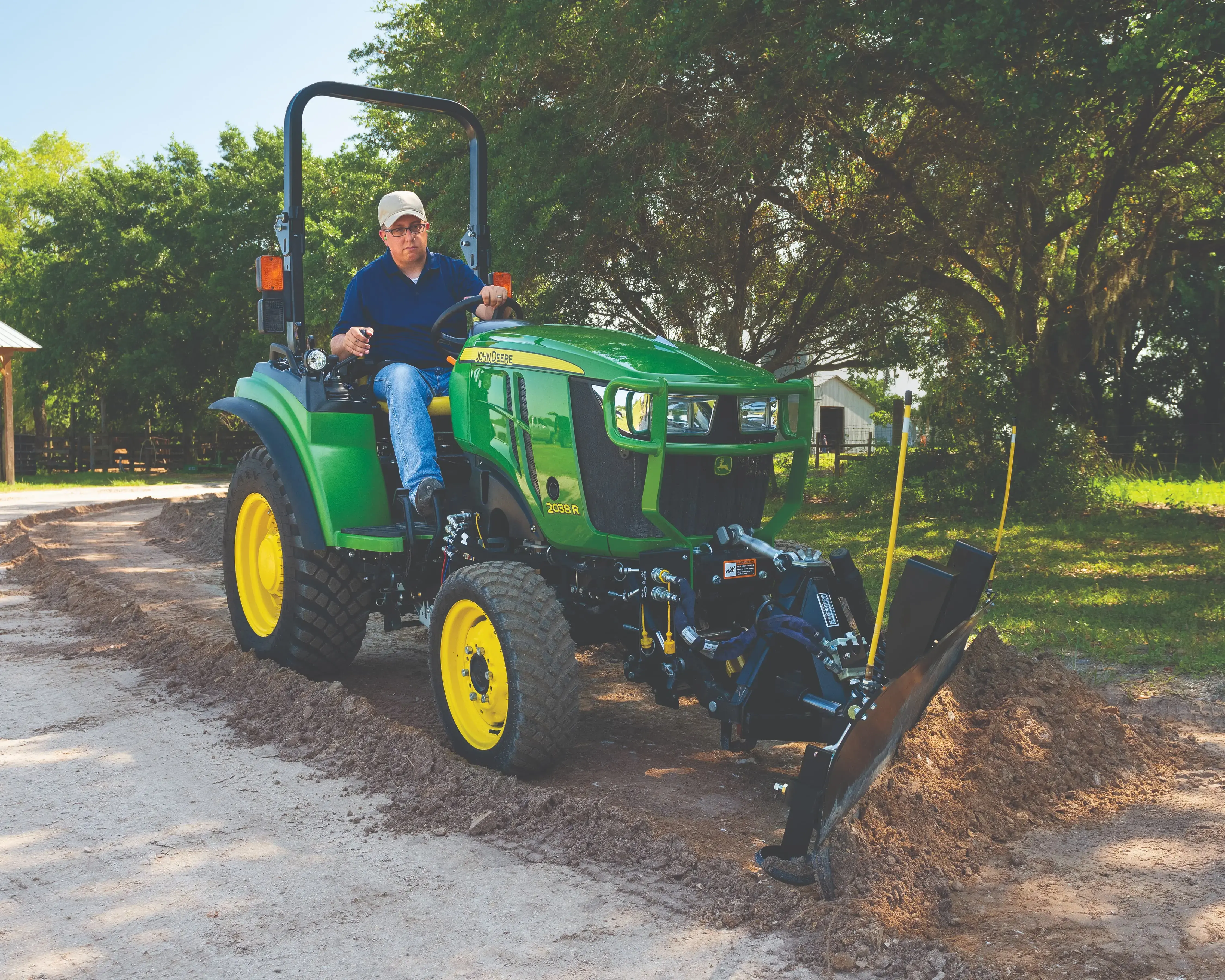 John Deere 1025R vs. 2025R vs. 2038R: Which Compact Utility Tractor is ...